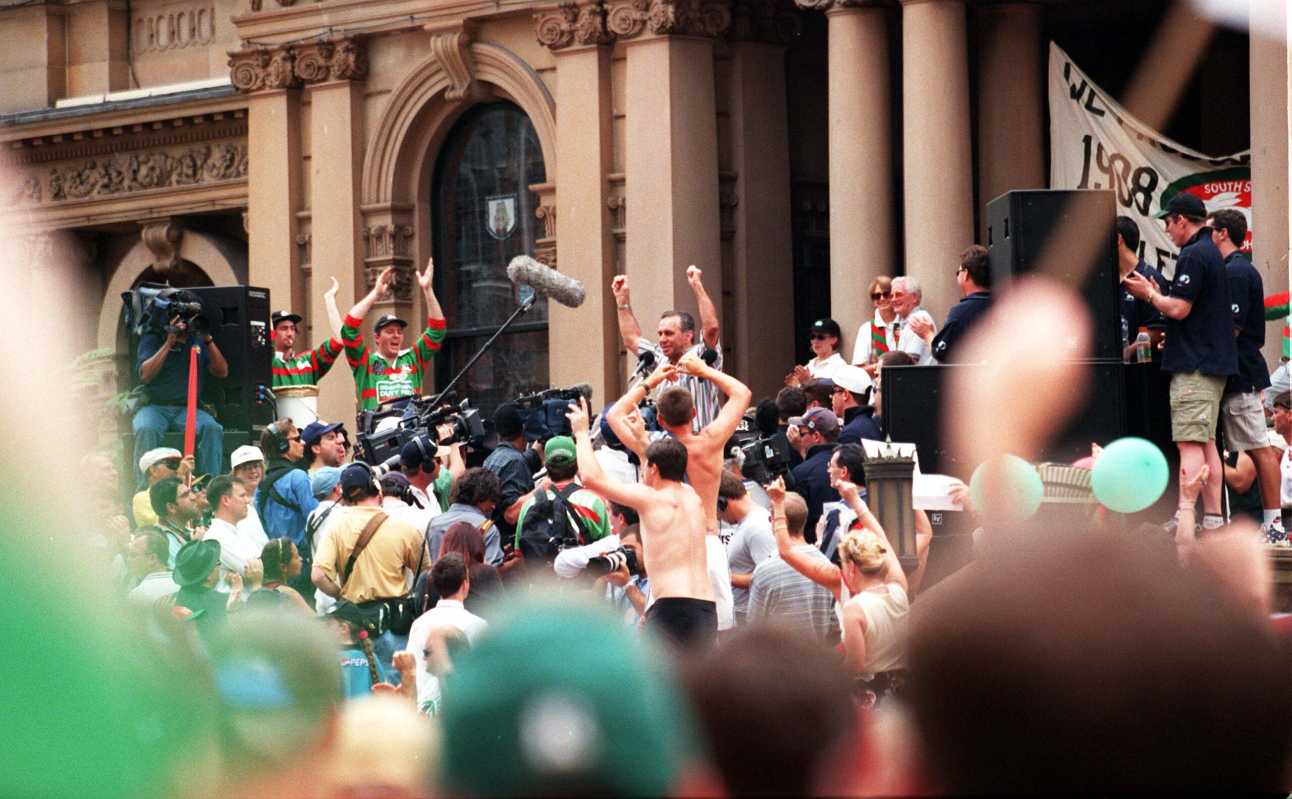 Souths Legend John Sattler Dies - BUNNIES TV
